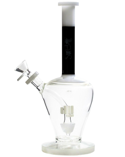 Snoop Dogg Pounds Glass Bongs and Water Pipes | Free Discreet Shipping ...